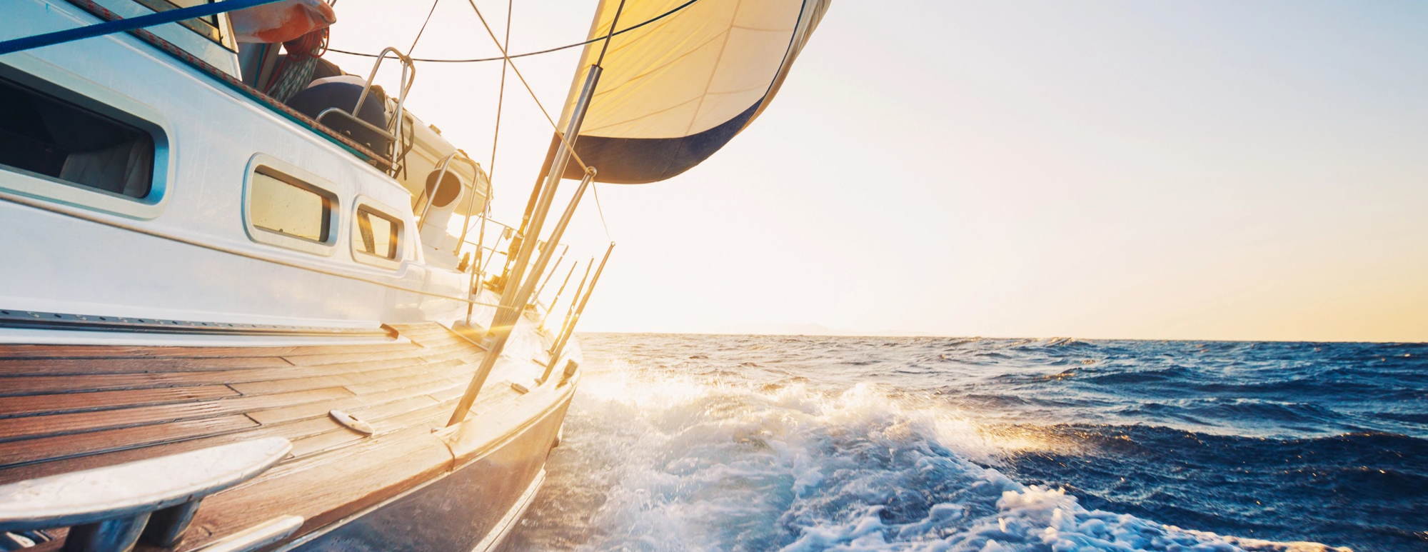 Segel-Center Hamburg: deine Motorboot & Segelschule in der HafenCity ...